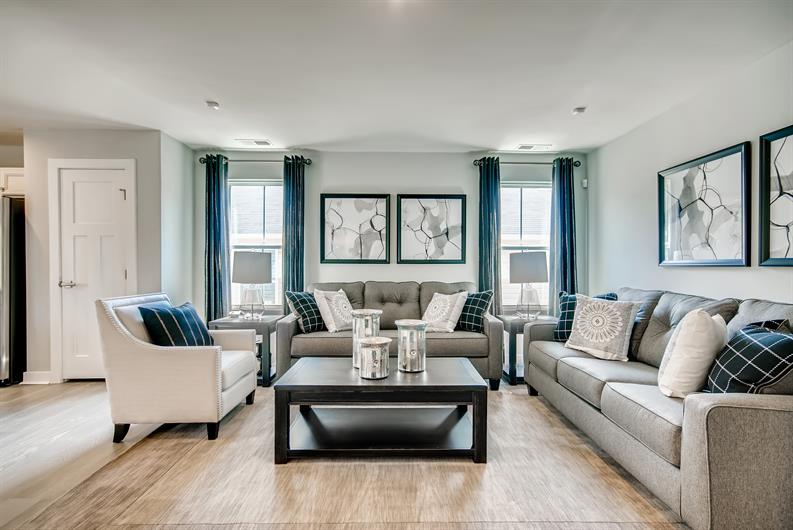 Hillcrest Ranches Single-Family Homes and Main-Level Owner's Suite ...